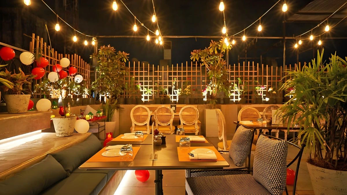 Best Restaurants in Surat: Top 10 Must-Visit Food Spots - Travel Roach ...