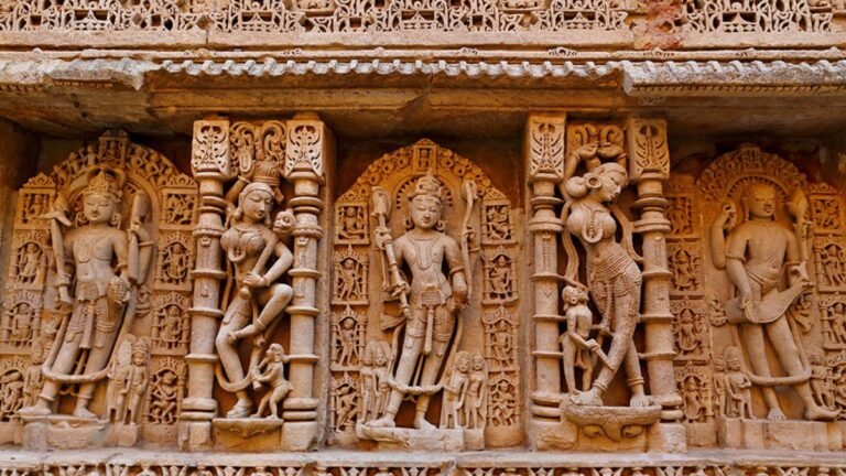 Adalaj ni Vav, Gandhinagar: Complete Guide to Gujarat's Most Beautiful ...